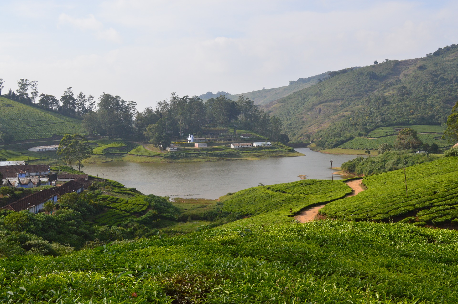 Short Essay On A Visit To A Hill Station 2022 short-essay-on-a-visit-to-a-hill-station-2022