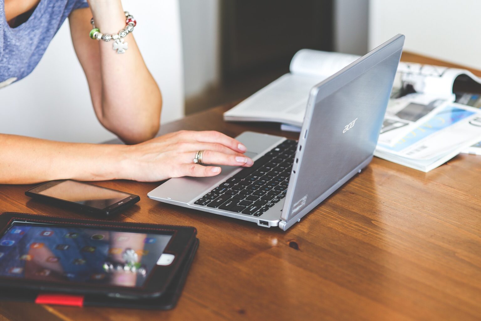 What Are The Benefits Of Reading Online 2022 what-are-the-benefits-of-reading-online-2022